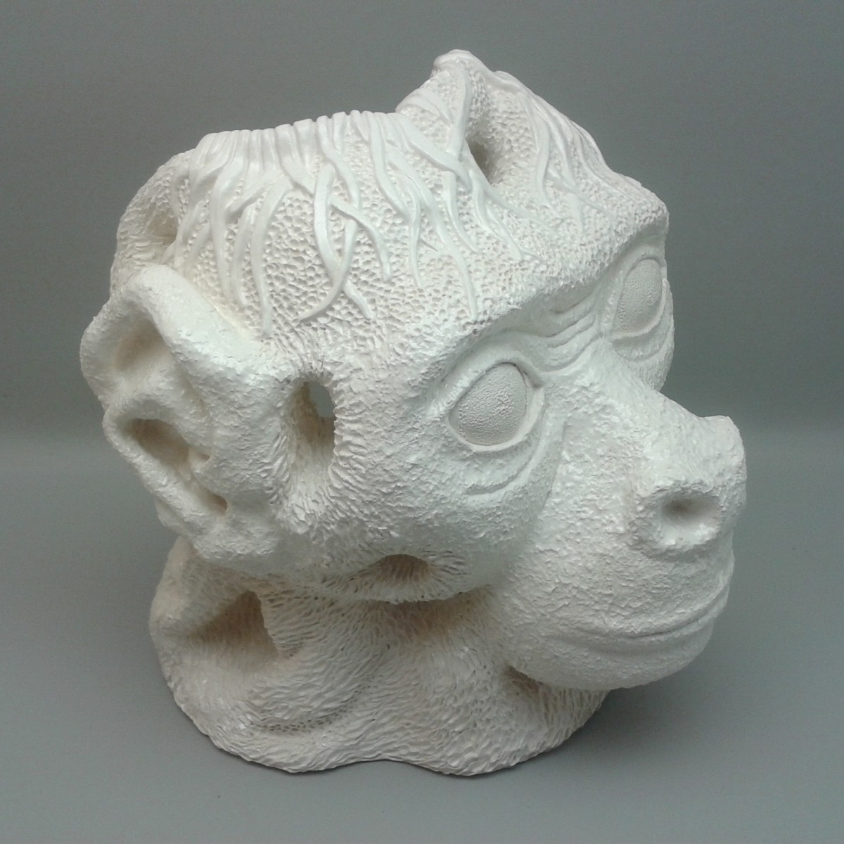 spider monkey sculpture